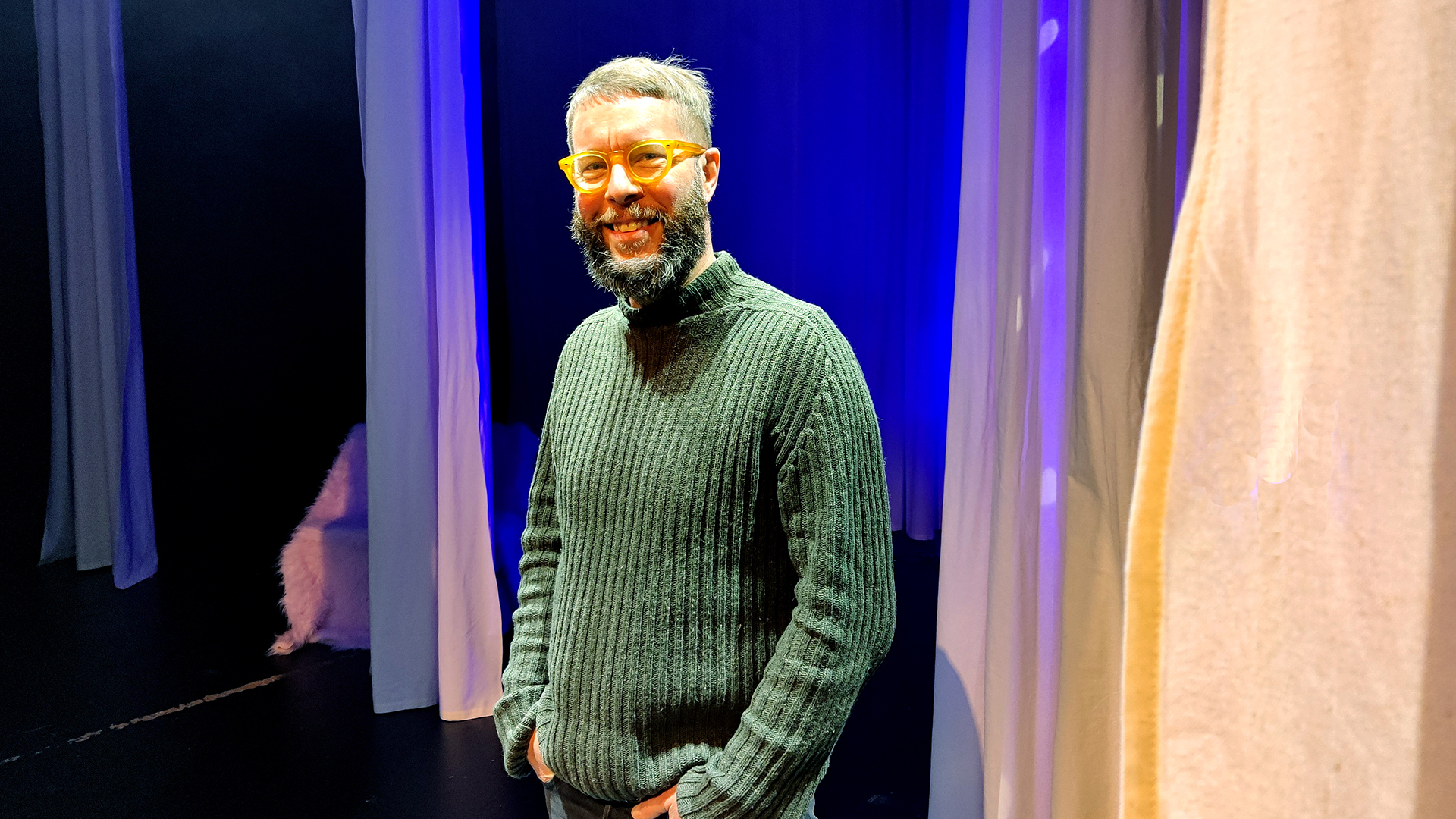 Ohjaaja Tuomas Rinta-Panttila matkustaa Vaasassa hyvän elämän alkulähteille | Vaasa