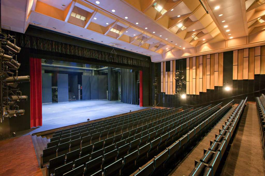 KultTour 2/2021 - ledare: Efterlängtade möten | Vaasa